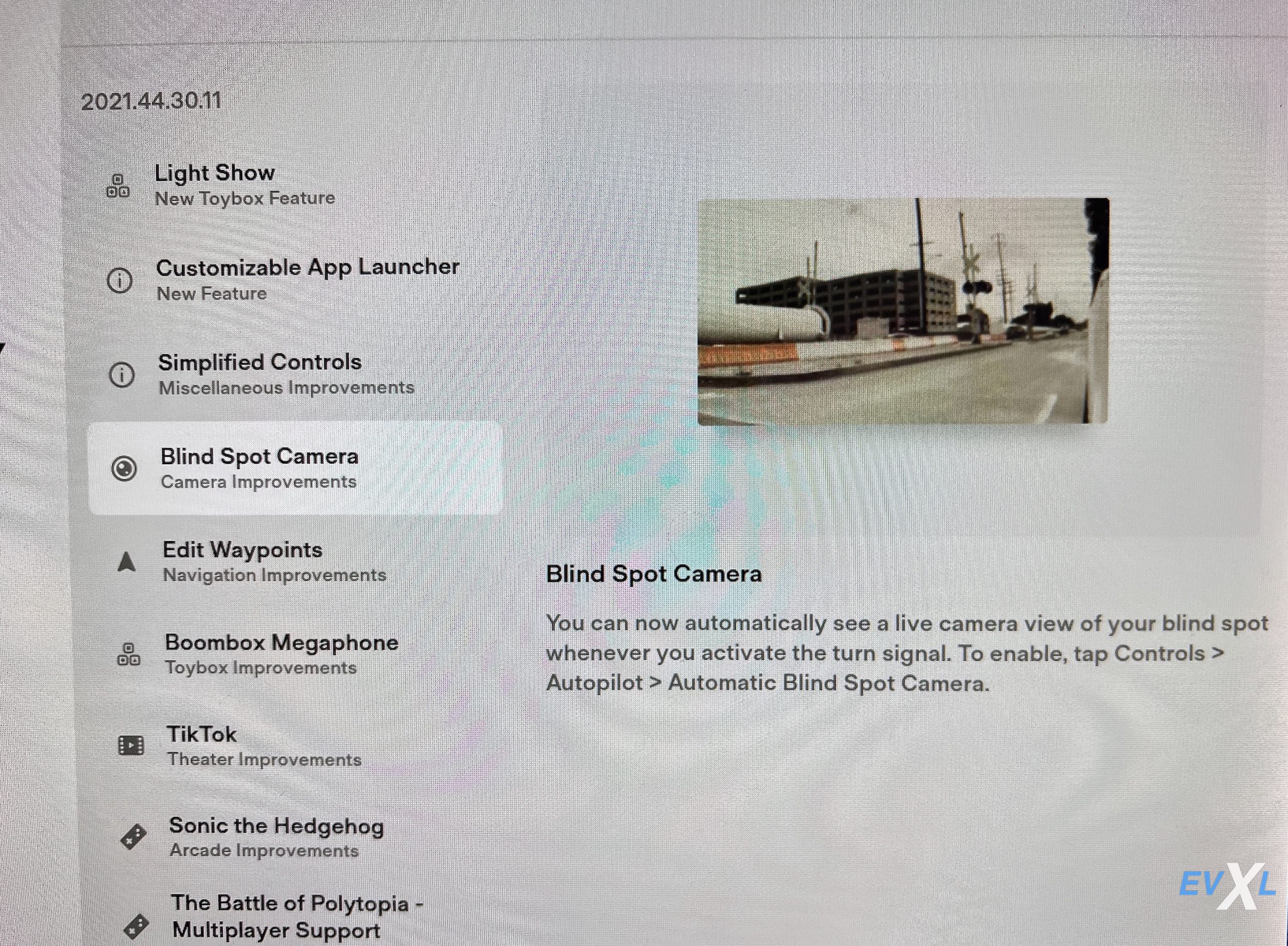 Blind Spot Camera Added In Tesla Software Update V11.0 Is A Useful ...