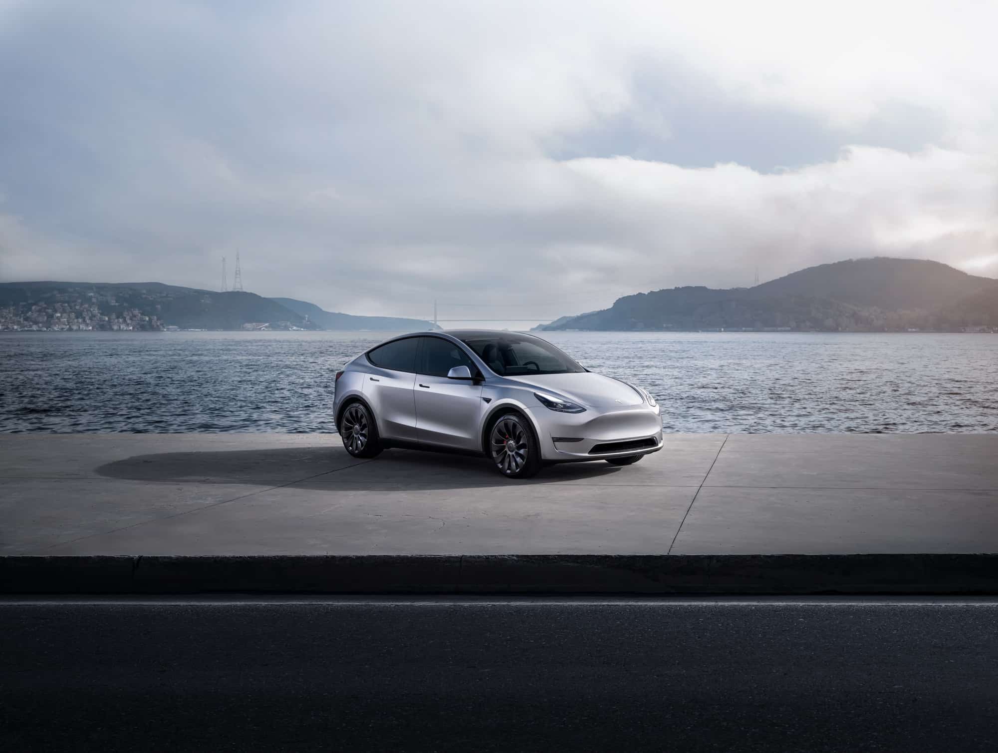 Tesla Model Y 7-Seater Returns, But Families Should Know What They're ...