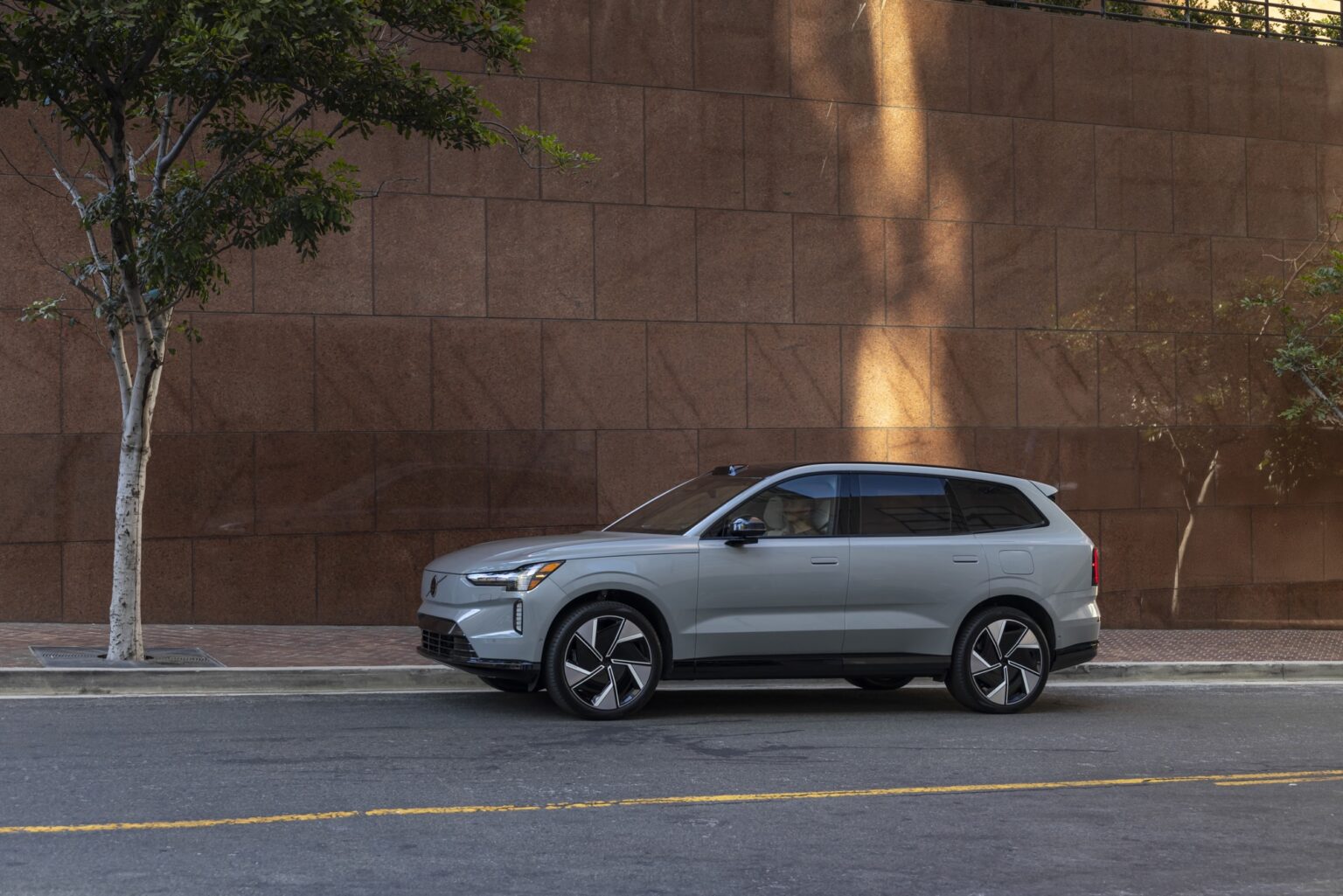 Volvo Pioneers Google Gemini Integration In Electric Vehicles For ...