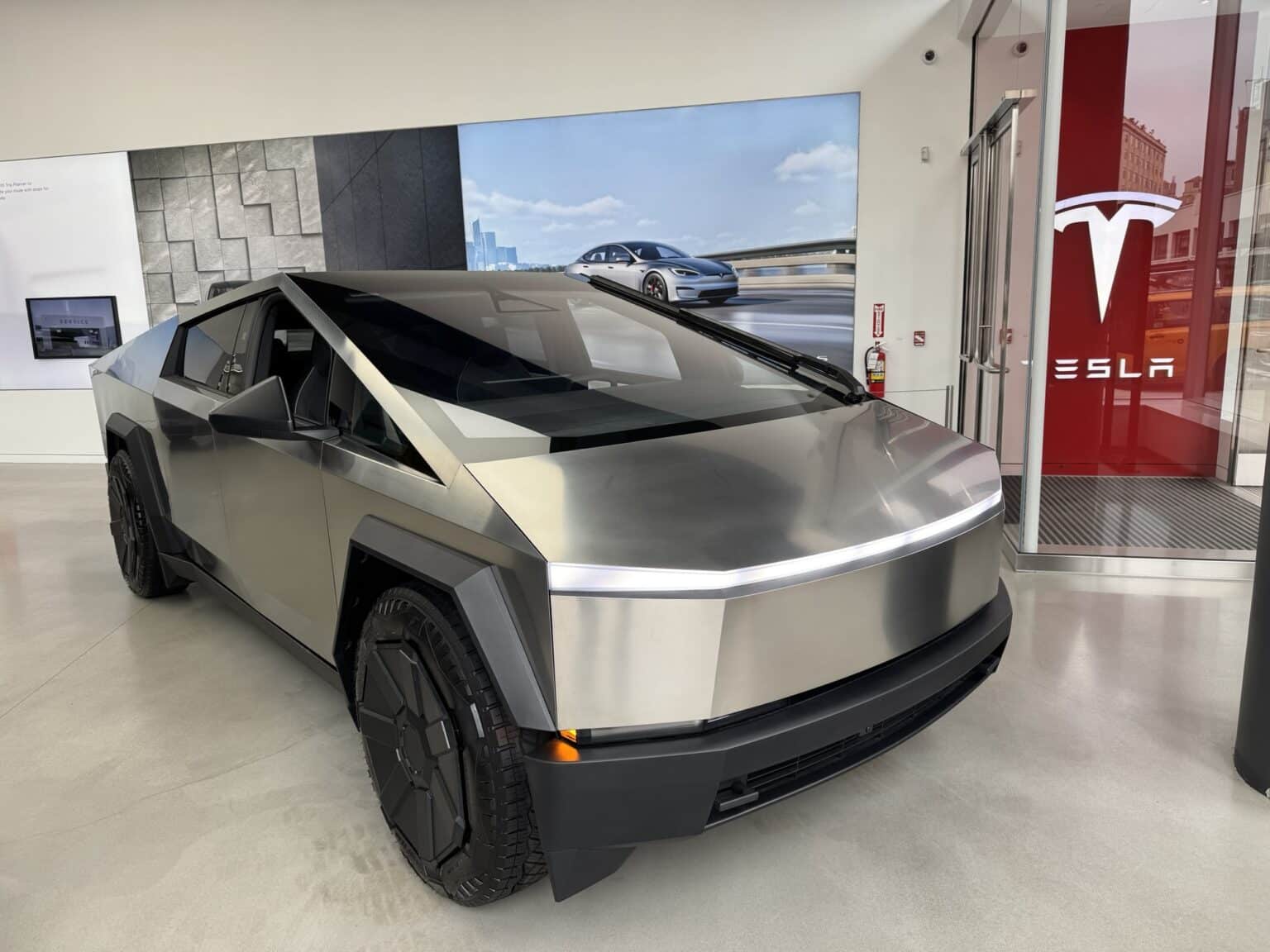 Tesla Unveils Comprehensive Discounts And Incentives For US Electric ...