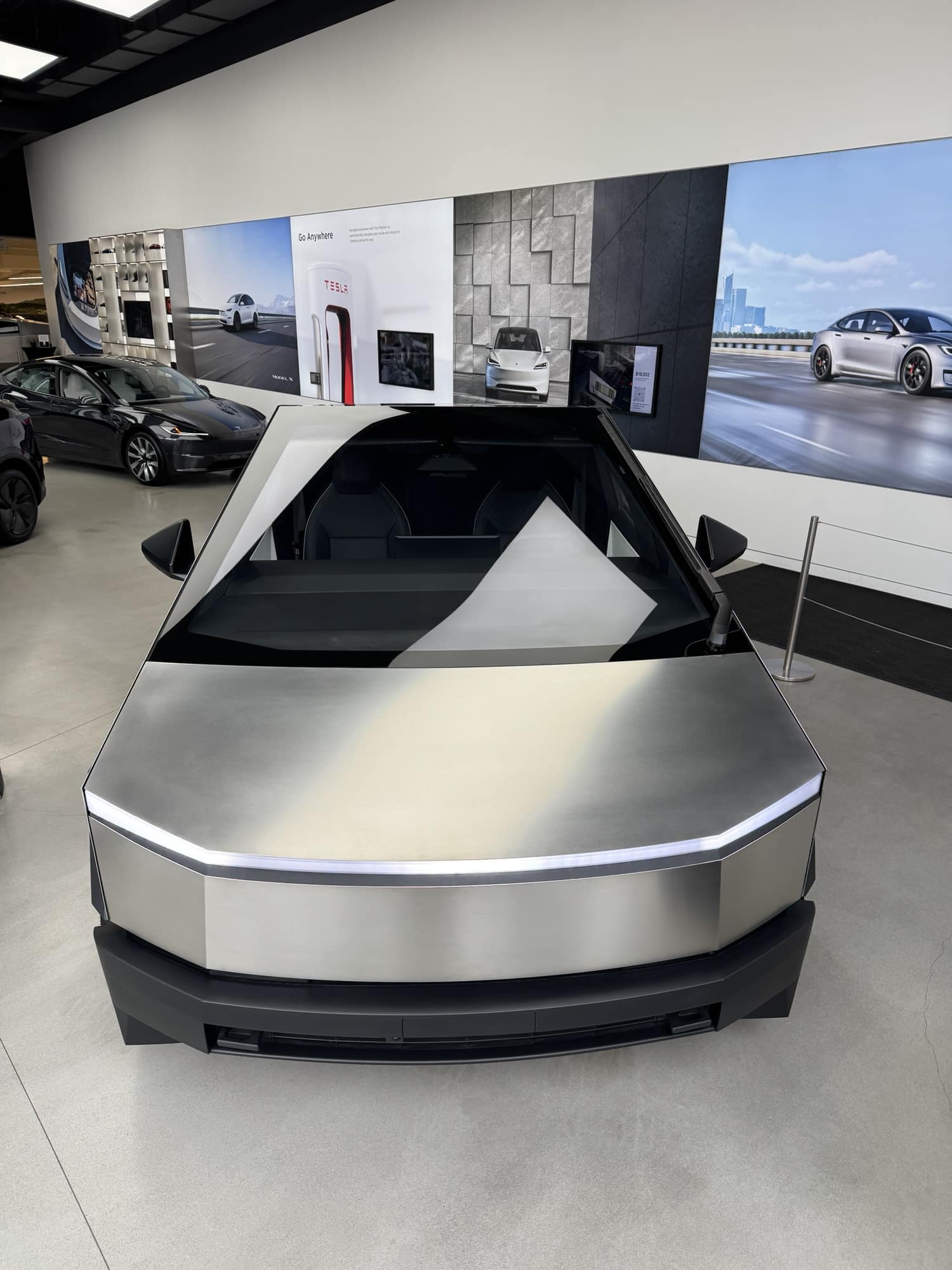 Tesla Cybertruck Faces First Wrongful Death Lawsuit Over Fatal Crash