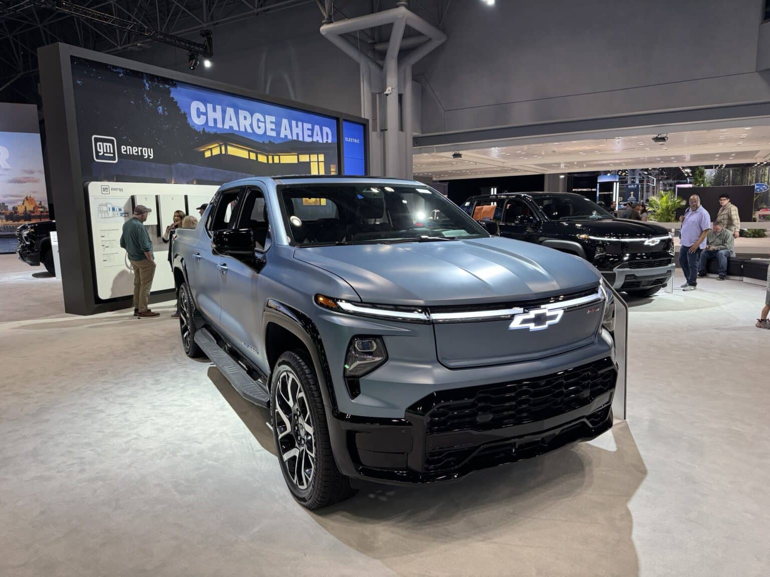 Chevy Silverado EV Smashes Range Records With 1,059 Miles – Hypermiling ...